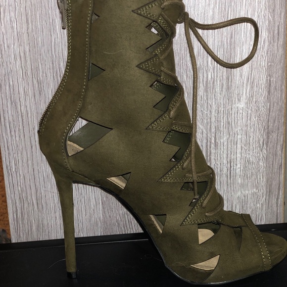 Shoes | Olive Green Heels 425 | Poshmark